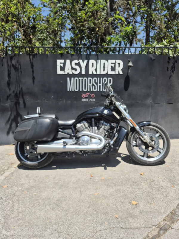 HARLEY-DAVIDSON V-ROD MUSCLE 2013 - EASY RIDER MOTOR SHOP