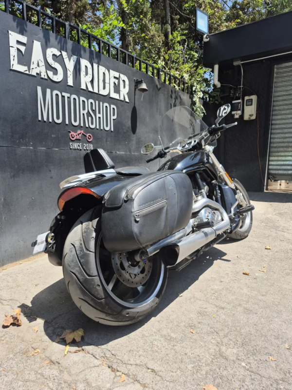 HARLEY-DAVIDSON V-ROD MUSCLE 2013 - EASY RIDER MOTOR SHOP